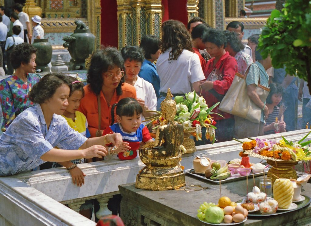 Ancestral Tablet In Singapore: What To Know & How To Get One - Memorial ...