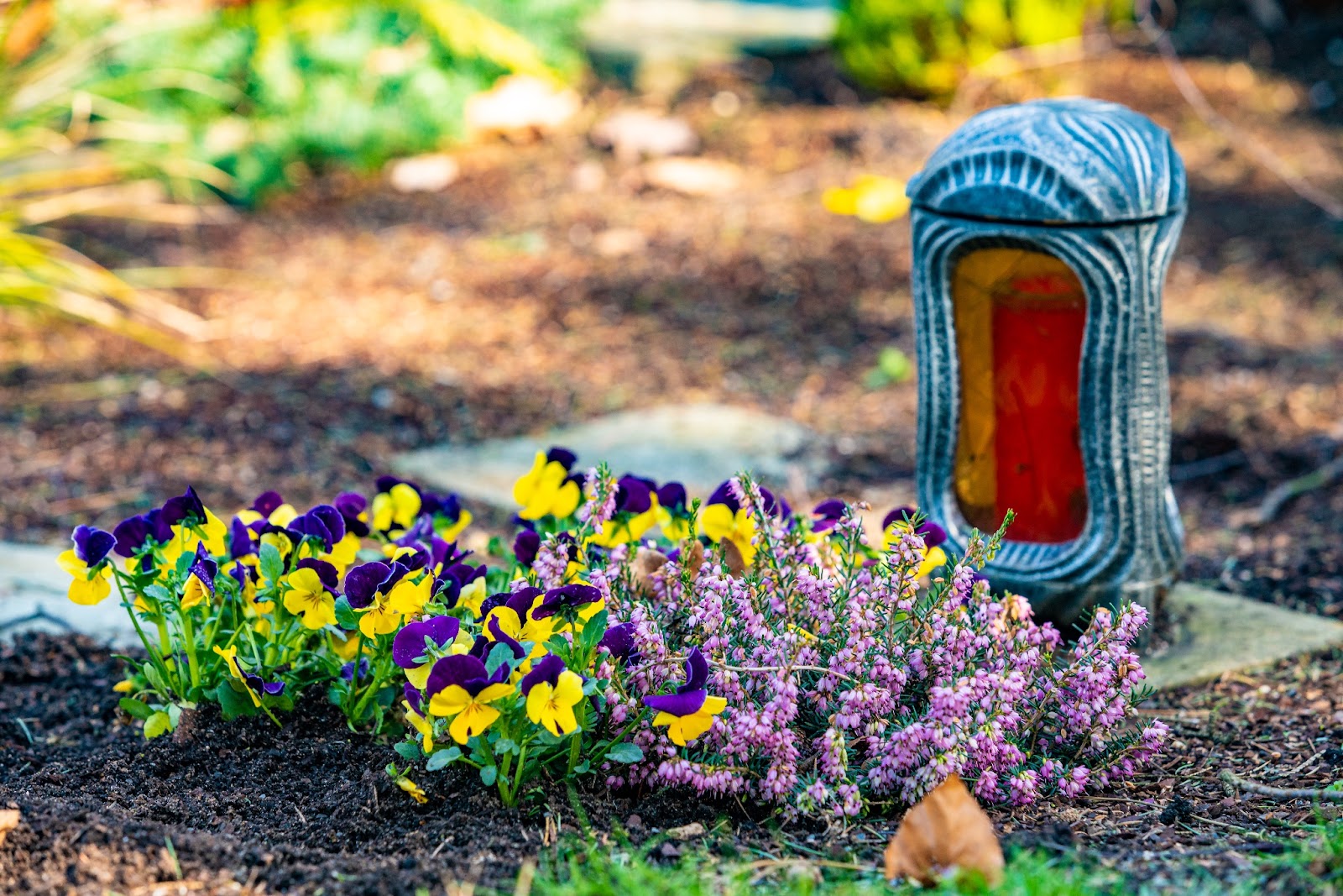Ways to Create a More Meaningful Memorial Service - Memorial Funeral ...
